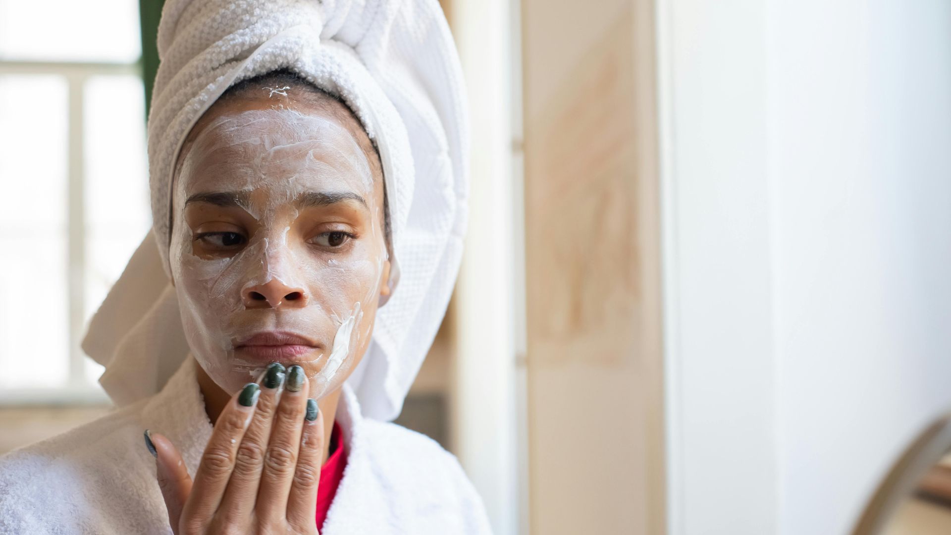 10 Proper Ways To Moisturize Your Skin & 10 Ways You're Drying It Out ...