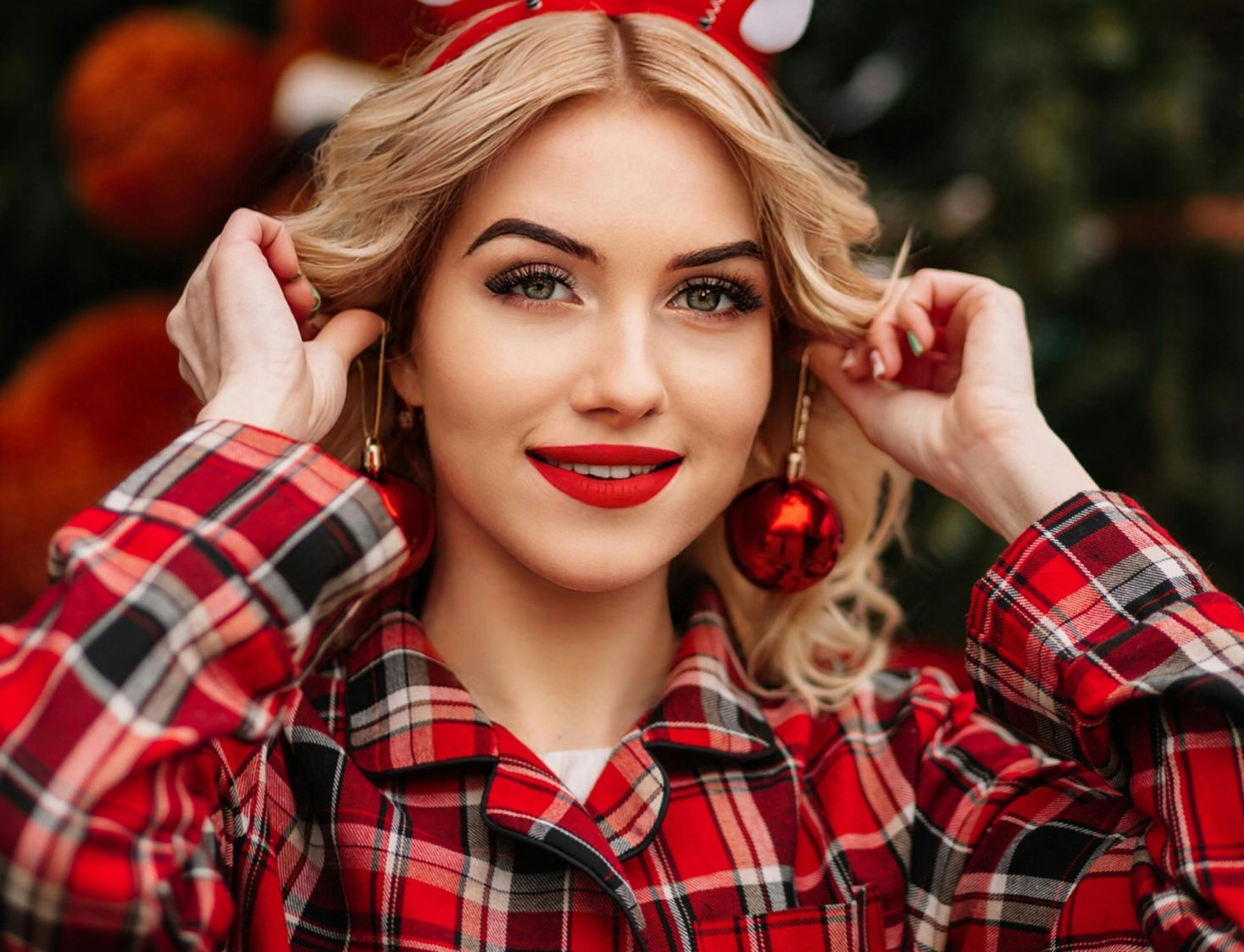 10 Lighter Lip Shades Perfect For Winter & 10 Darker Colors To Try ...