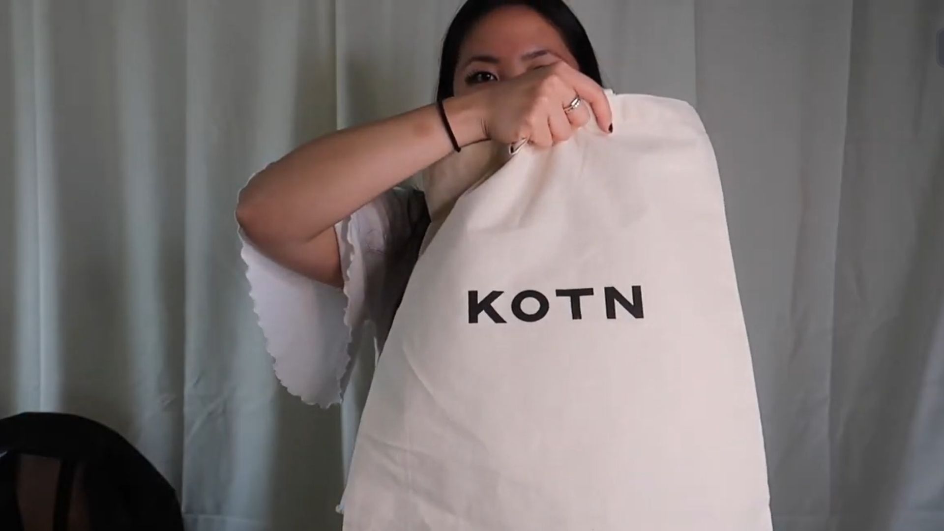 20 Popular Clothing Brands That Are Actually Canadian - SheFashionable