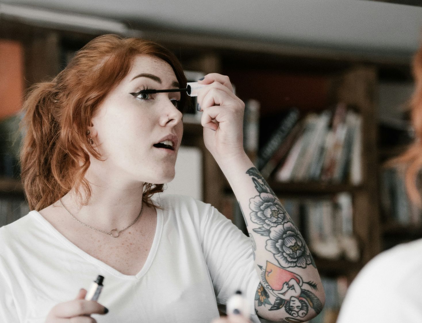 10 Bizarre Makeup Trends To Forget About & 10 Classic Looks That Always ...