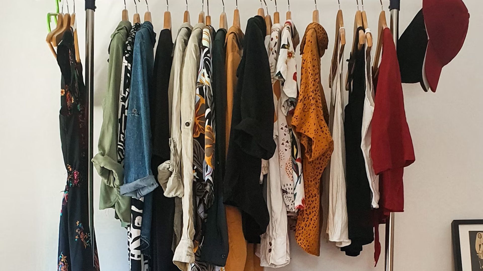 10 Signs You Have Too Much Clothing & The 10 Best Ways To Downsize Your Wardrobe - SheFashionable
