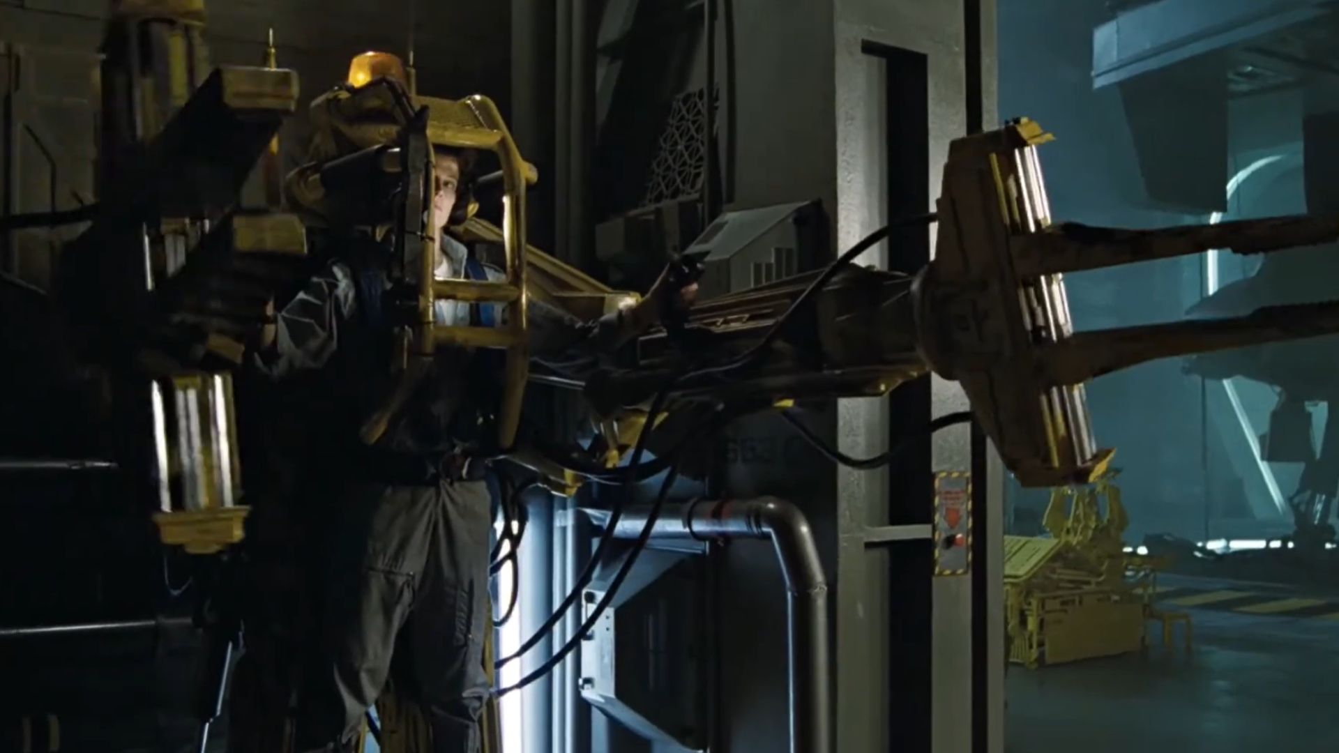 10 Awful Sci-Fi Movie Fits & 10 That Are Actually Cool - SheFashionable