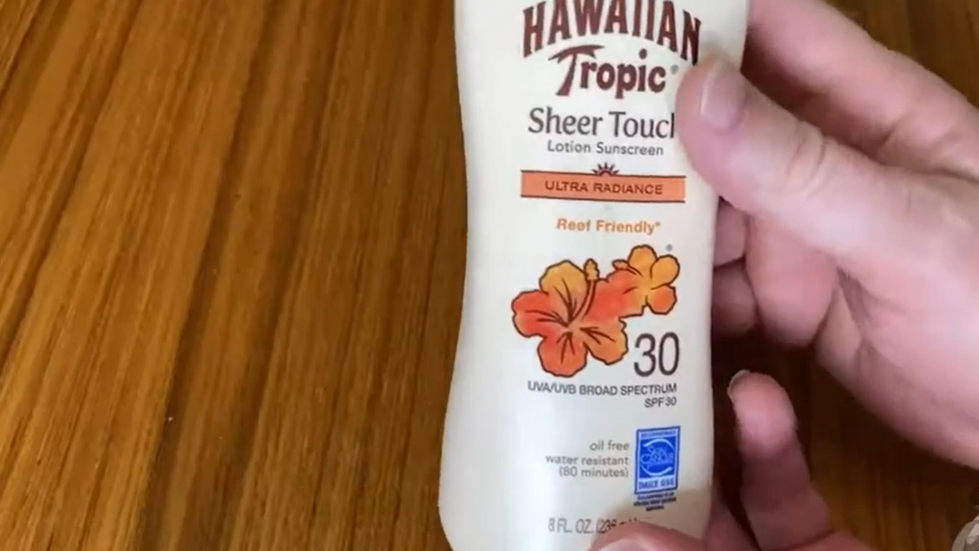 The 10 Worst Sunscreens To Avoid & 10 That Belong On Your Body ...