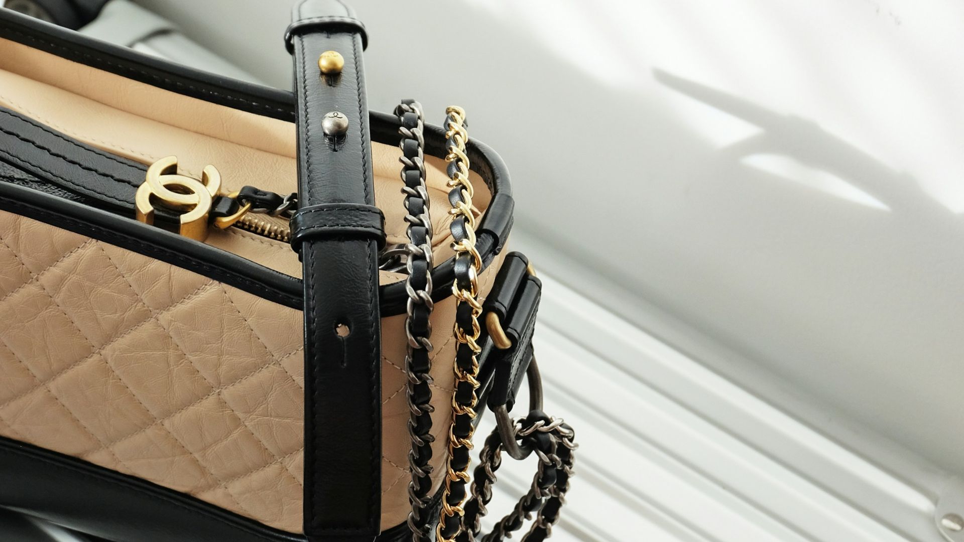 10 Trailblazing Brands That Are Redefining Fashion & 10 That Will Always Be Classics ...